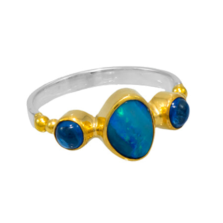 L84020-8 - 20222015 3 STONE RING – Michou Jewelry